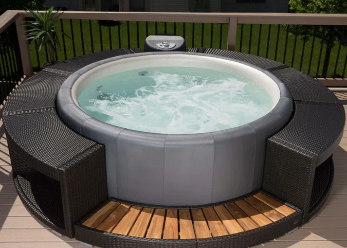 *SOFTUB - Canada's #1 Portable Hot Tub - T300 Resort